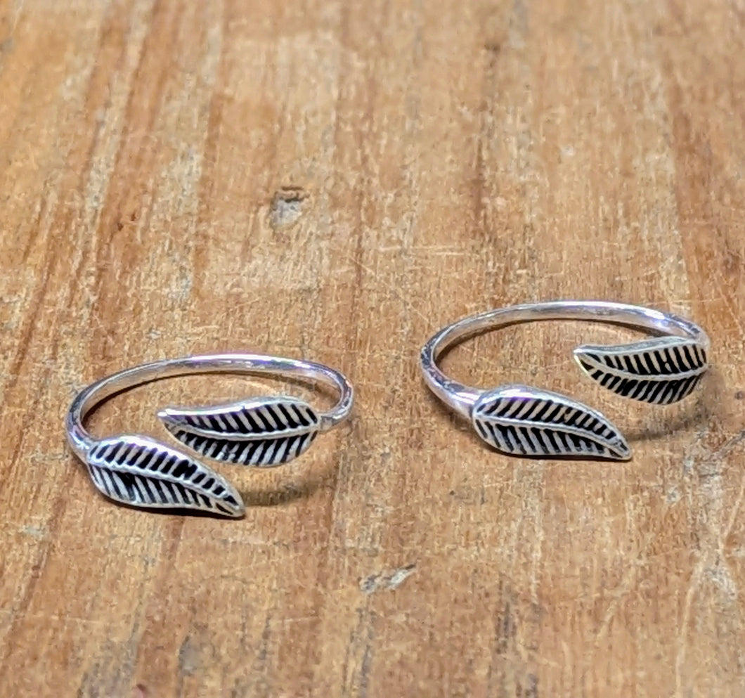 Indian silver wrap around leaf ring